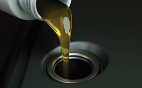 Everything You Need to Know About 2T Marine Oil